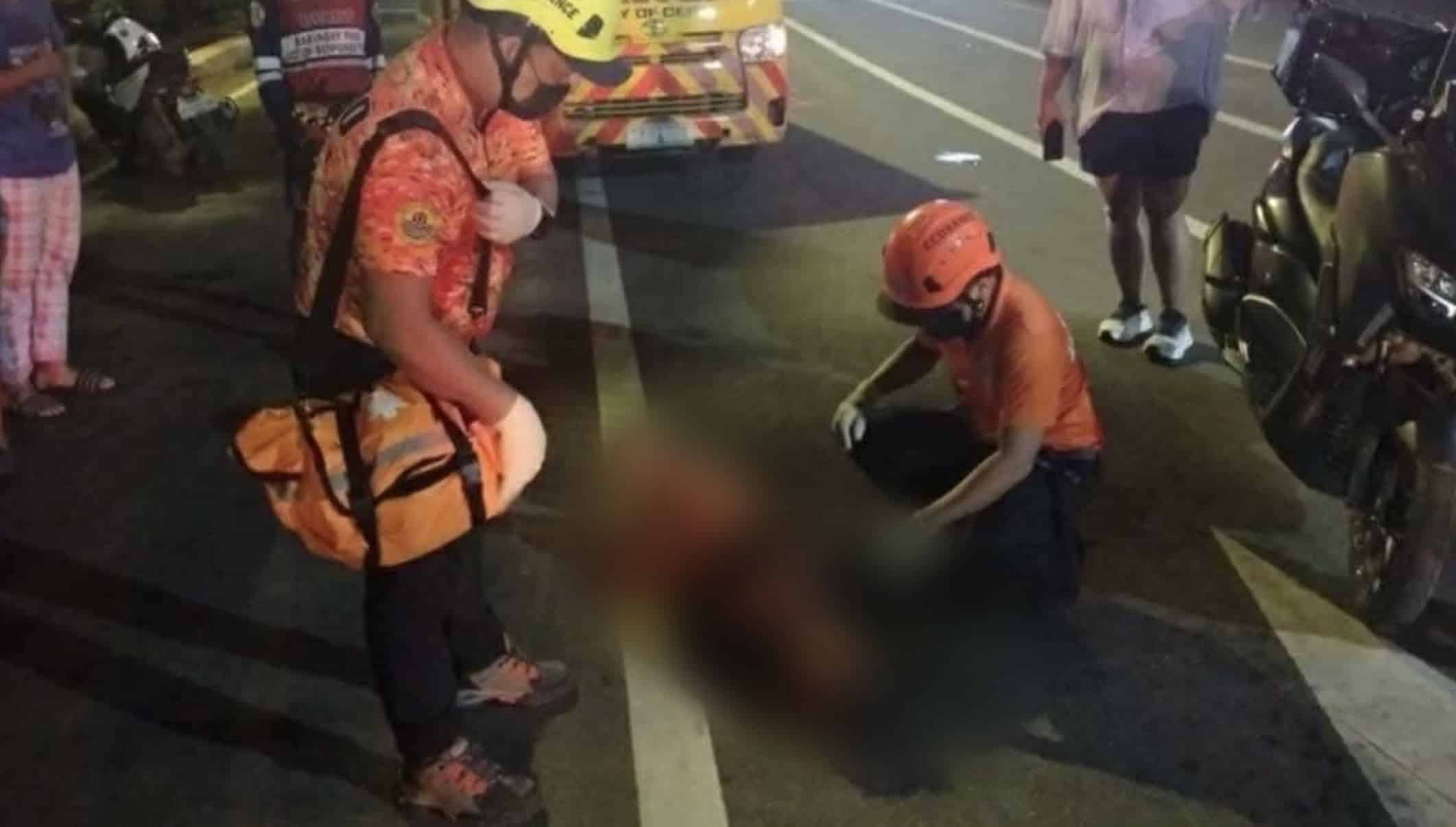 Cebu City street dweller injured after falling from skywalk