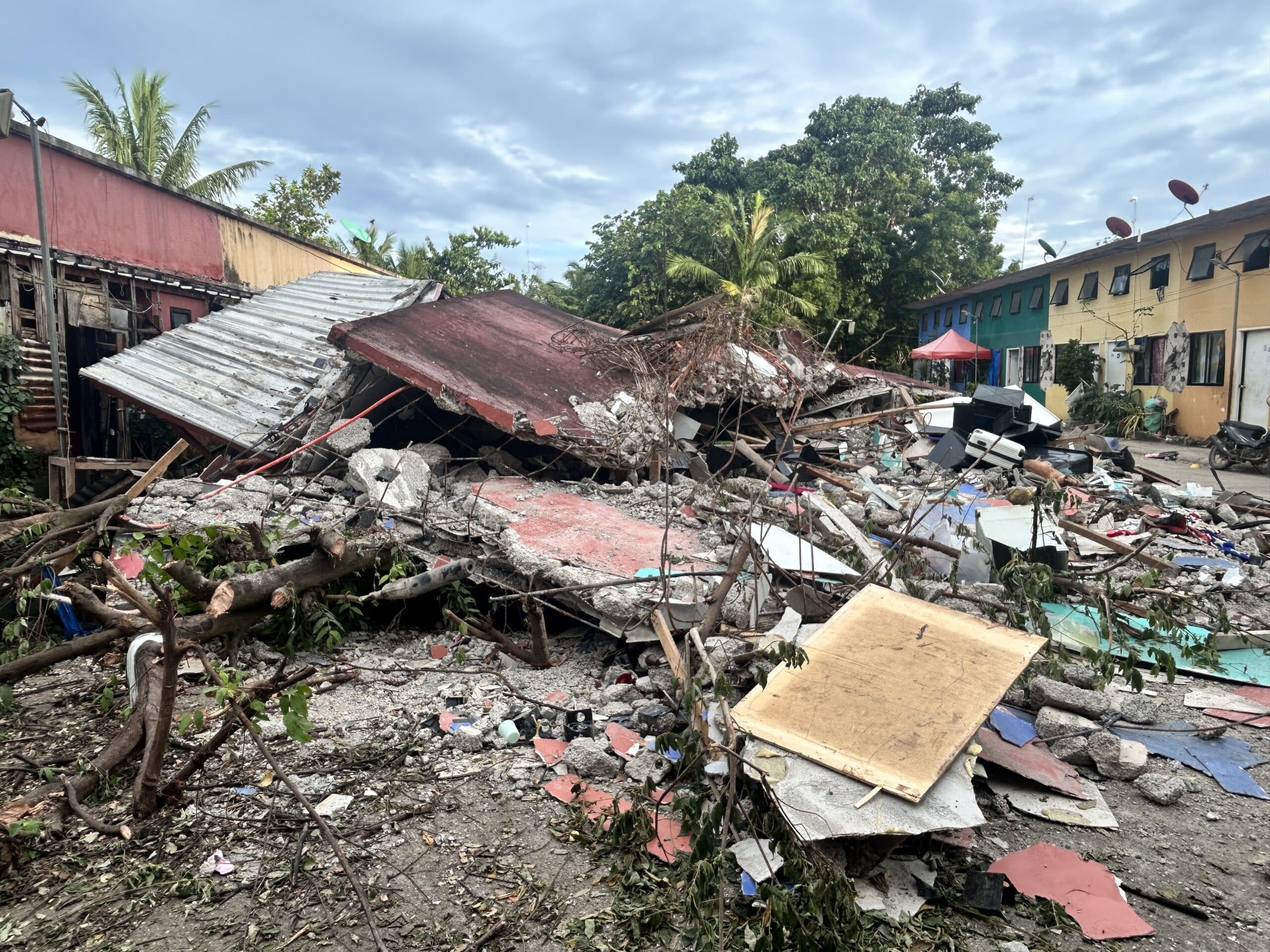 A week after 6.9 quake hits Cebu: 72 dead, thousands displaced