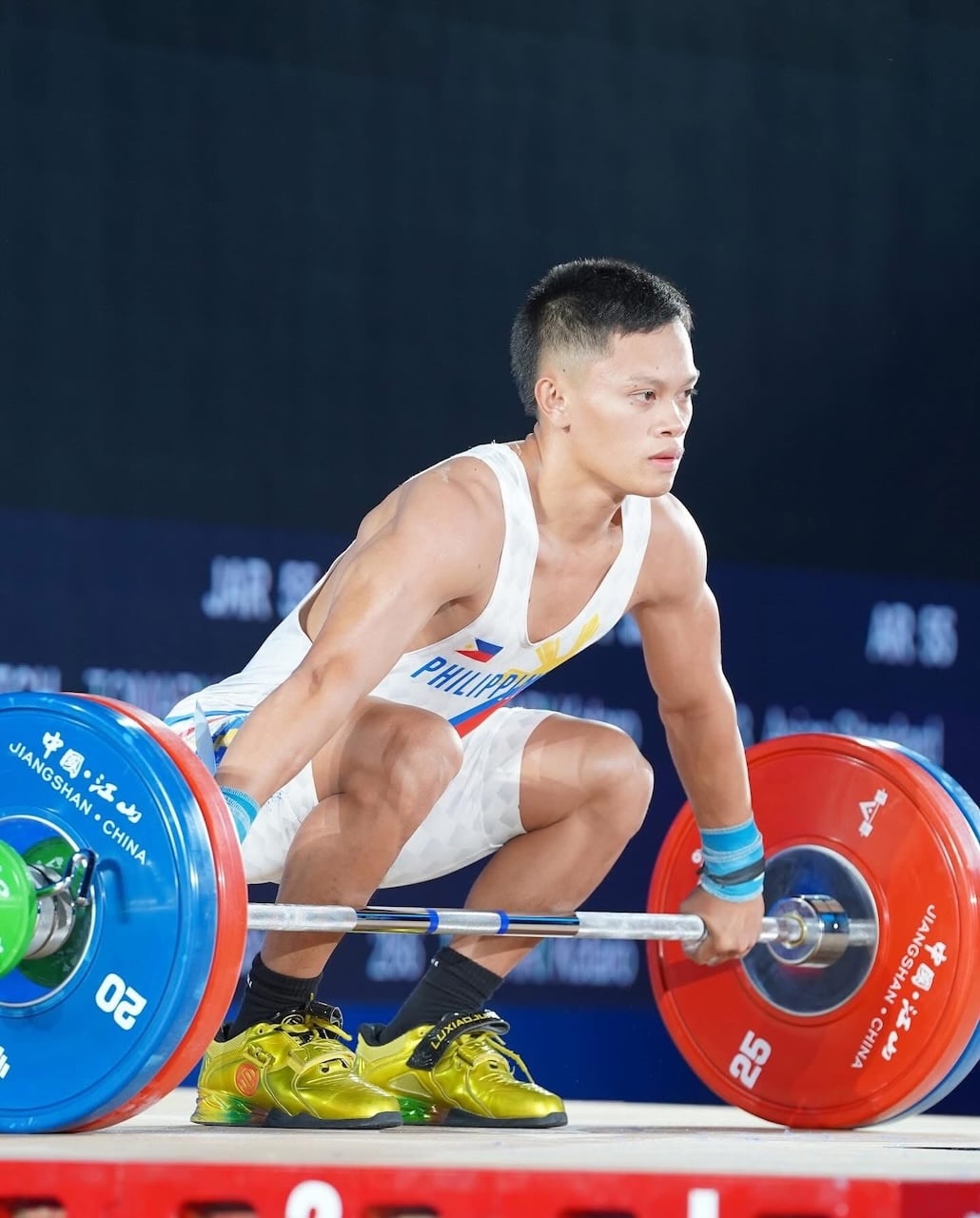 Fernando Agad finishes 8th in IWF World Championships