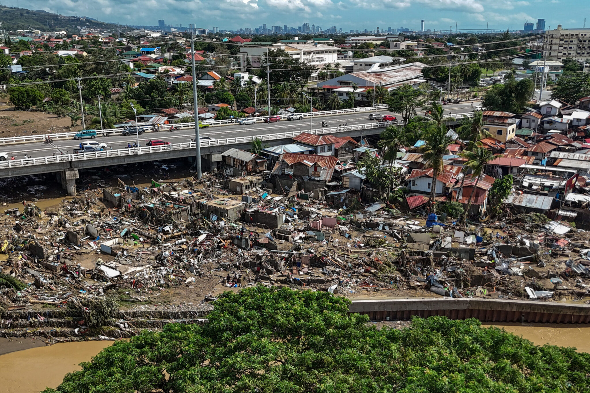 Probe Cebu officials who left PH amid Typhoon Tino - Palace