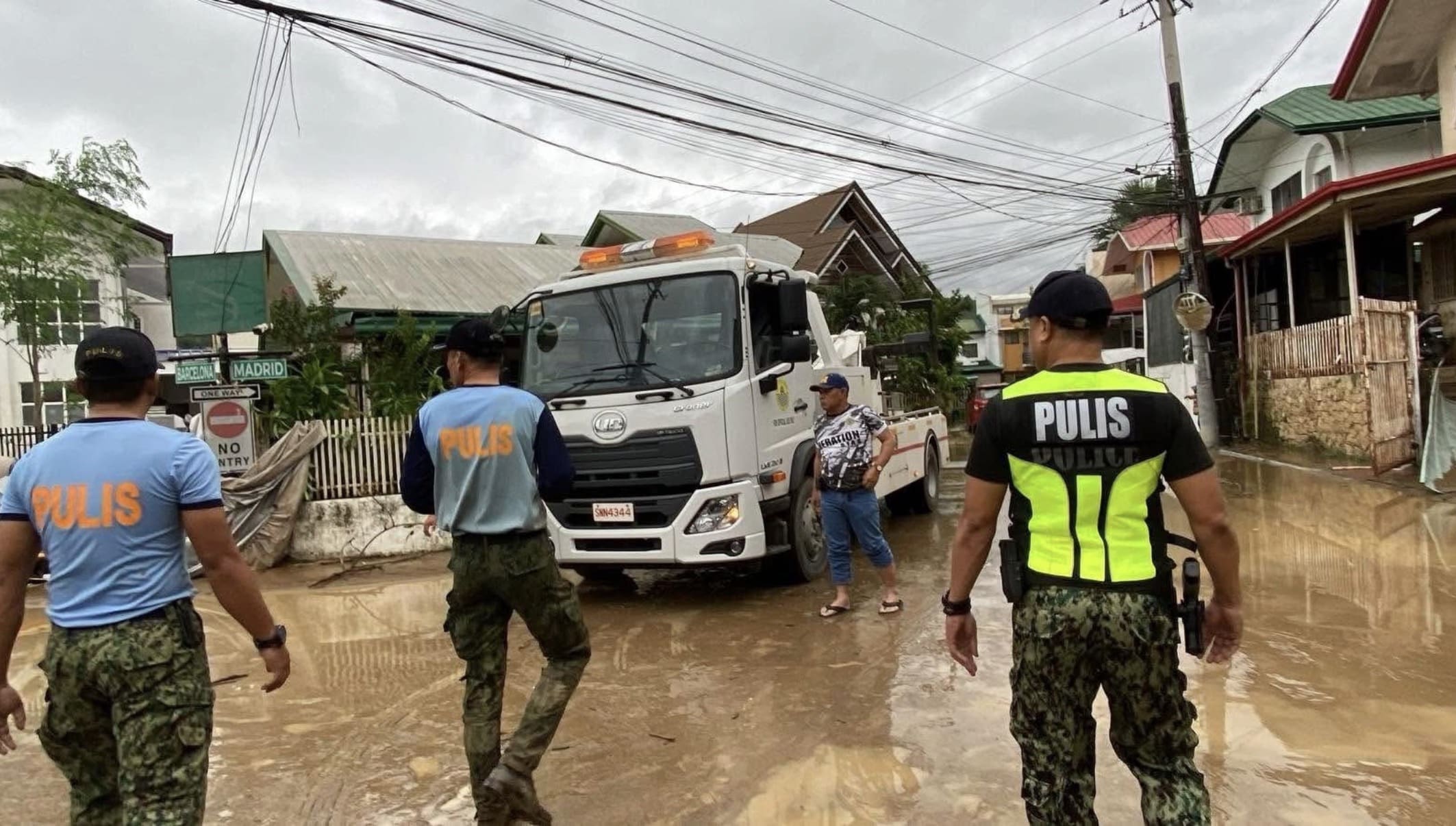 Tino: Police deploy teams across Cebu for post-typhoon rescue