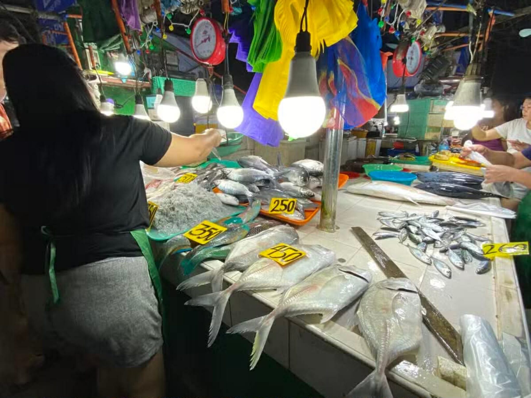 Bohol fish prices surge ahead of New Year
