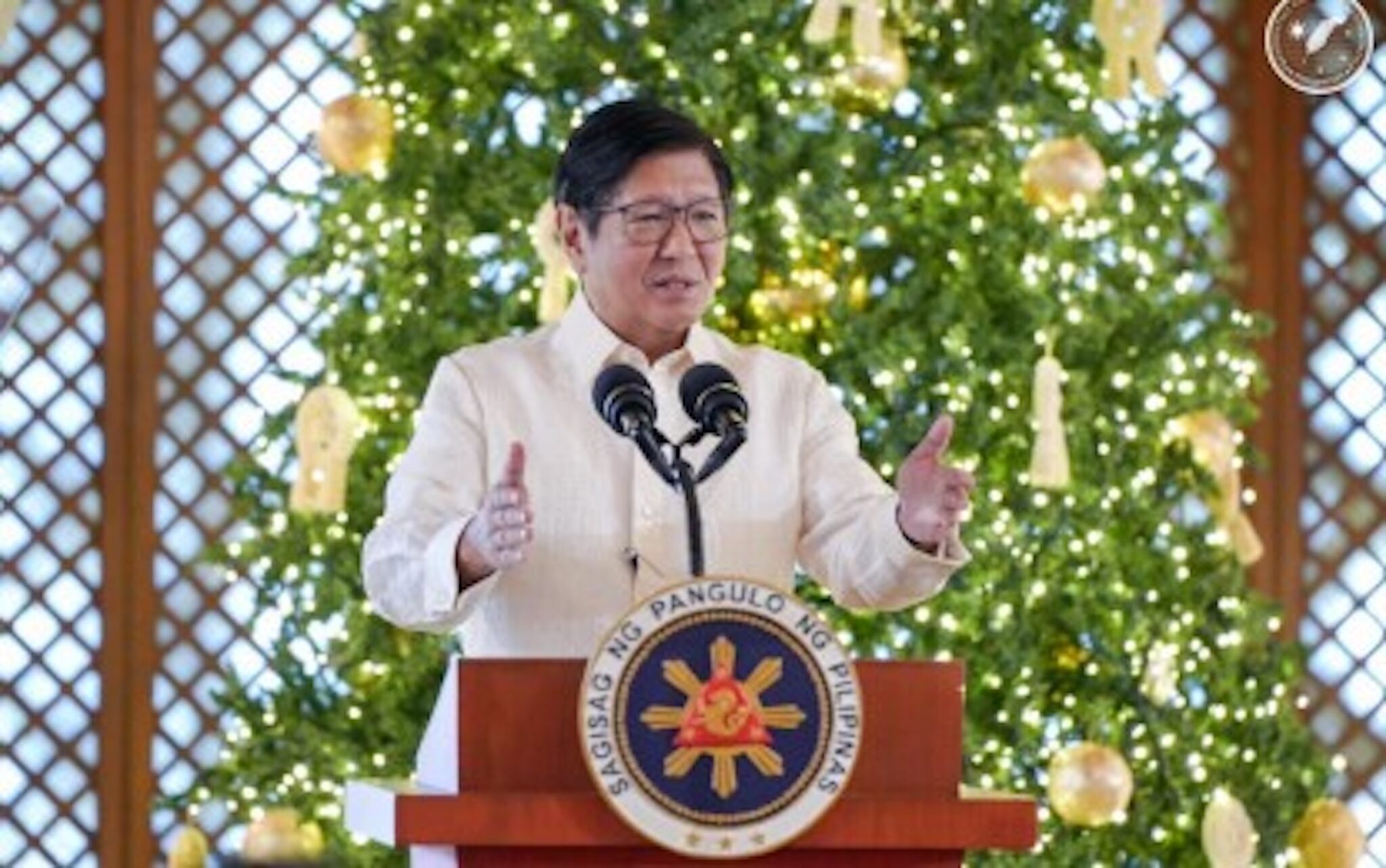 Christmas message: Marcos says be 'source of light, goodness'