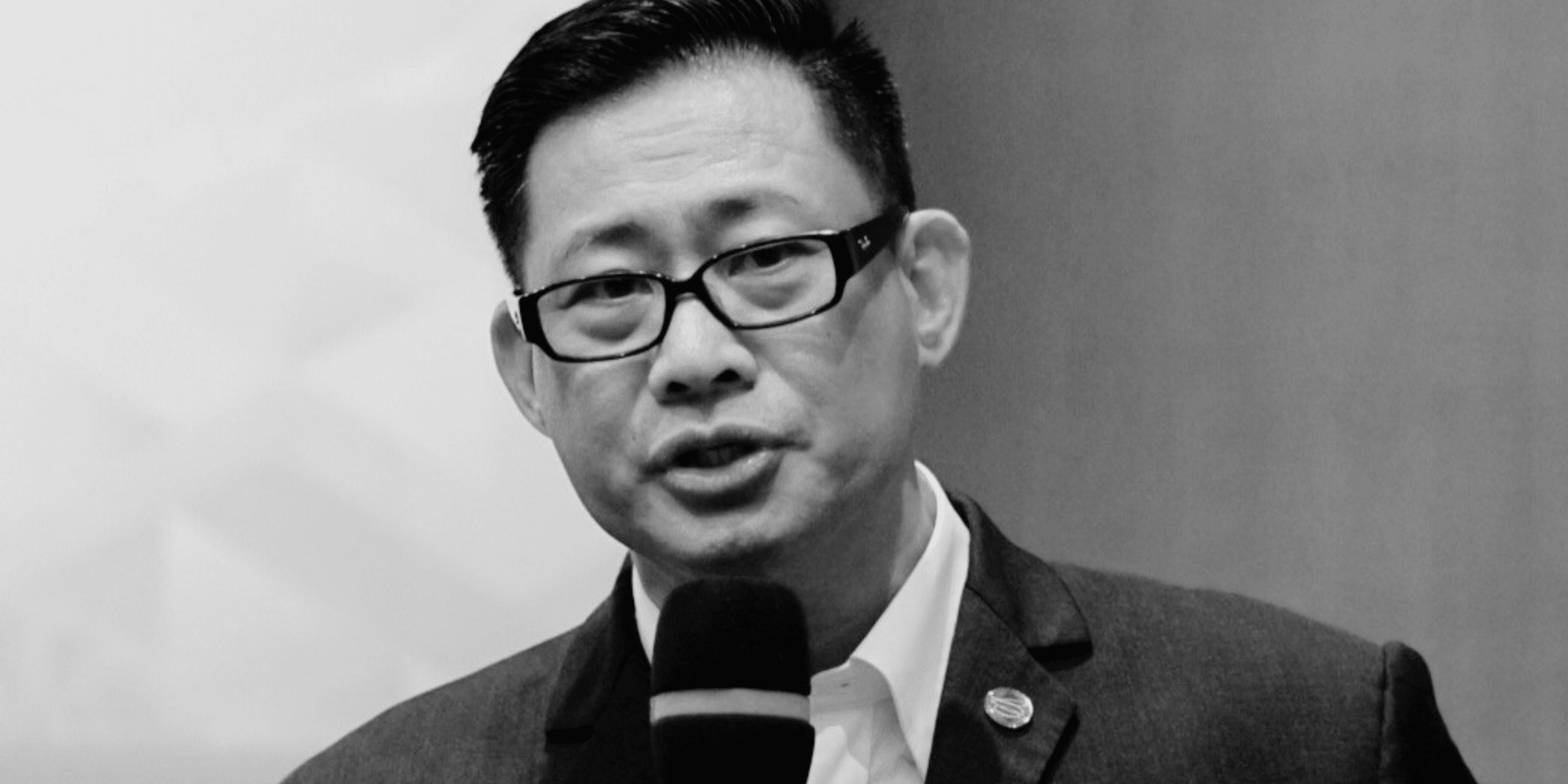 Outpouring of grief over Alfred Reyes' death
